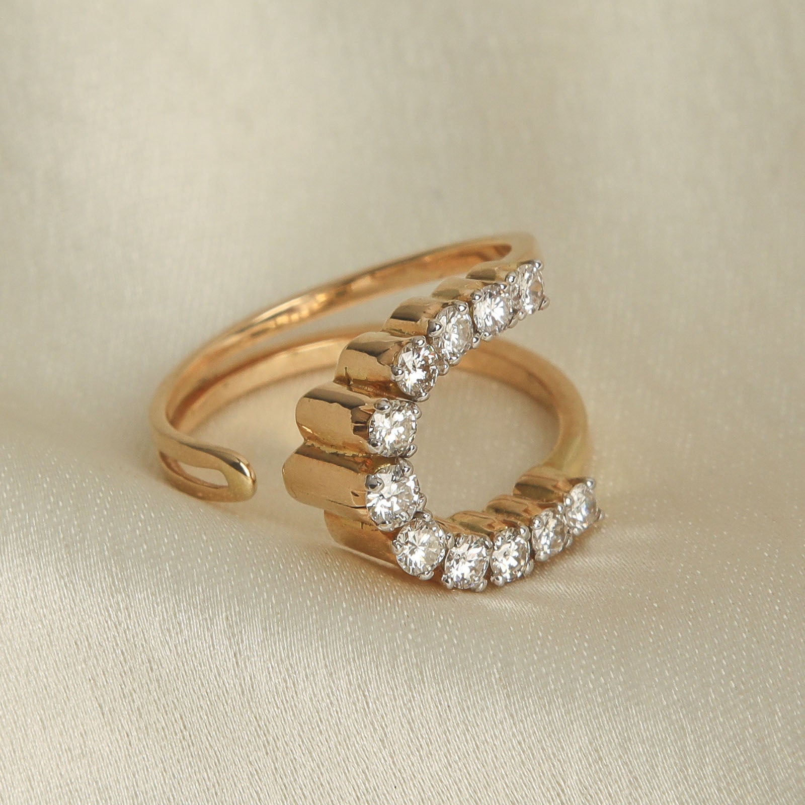 Millenial Gold and Diamond Horse-Shoe Ring – Vibe with MOI